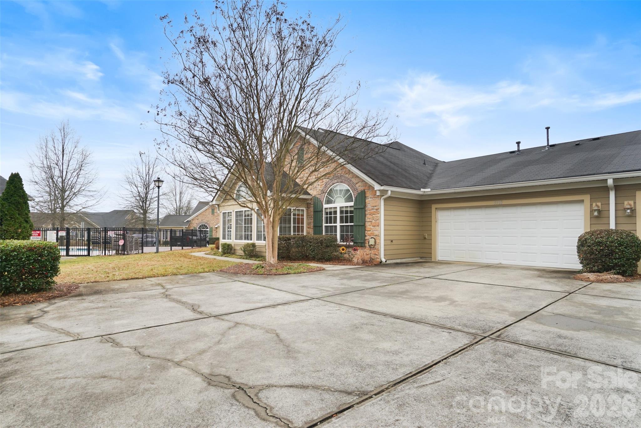 Photo 3 of 5518 Prosperity View Drive, Charlotte, NC