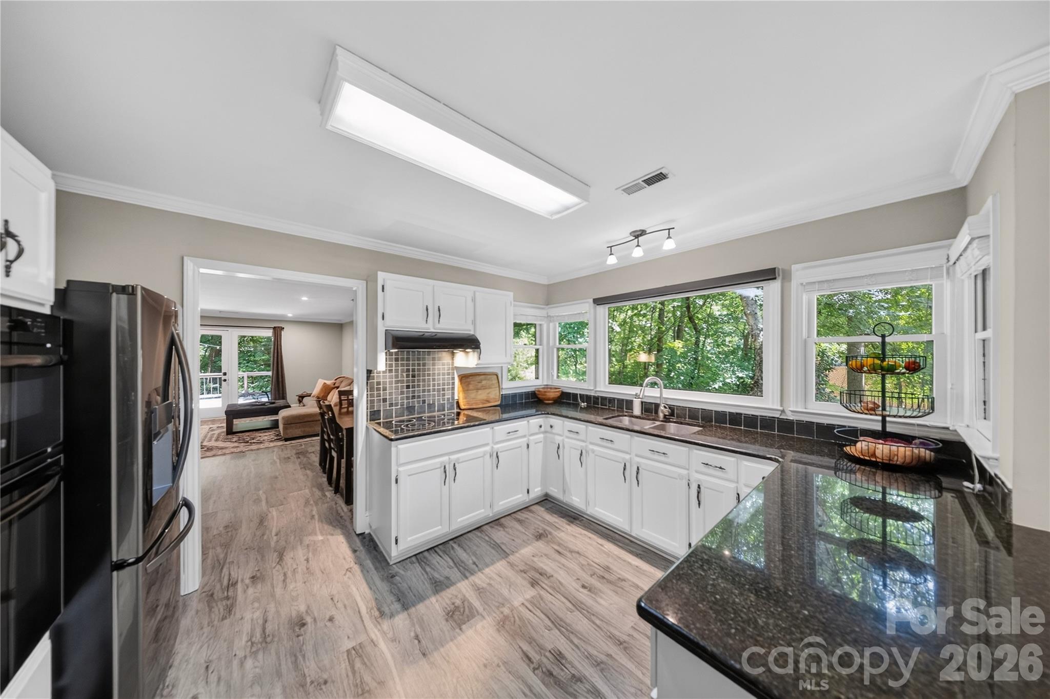 Photo 3 of 7407 Newmans Lane, Charlotte, NC