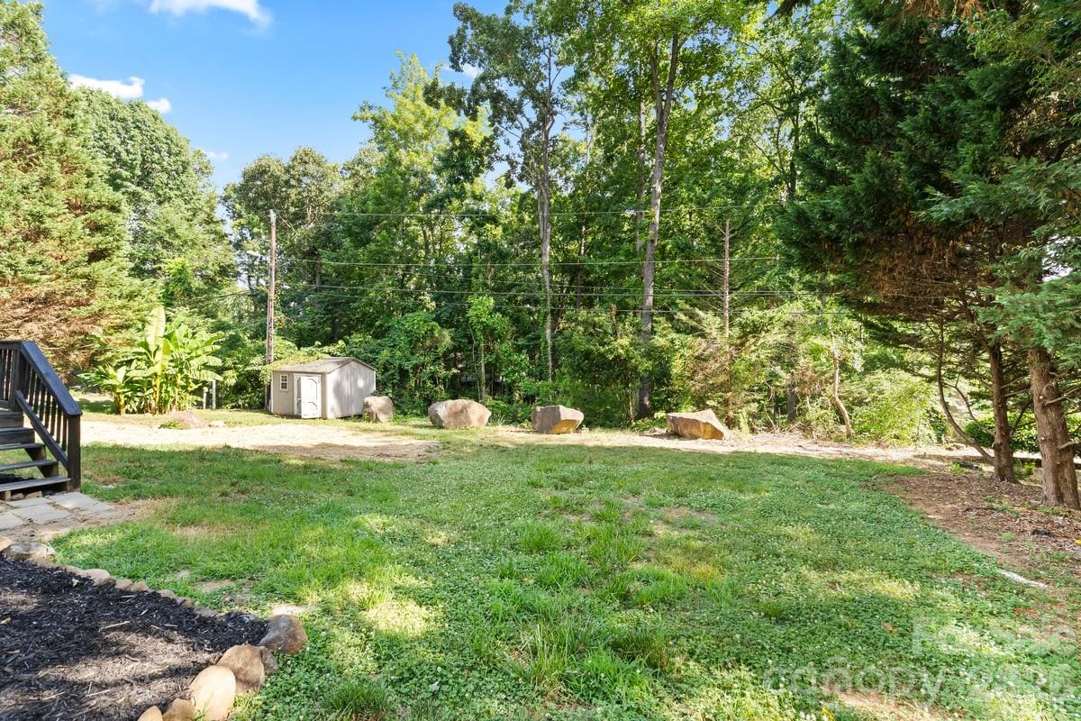 Photo 41 of 2033 Colony Hill Drive, Charlotte, NC