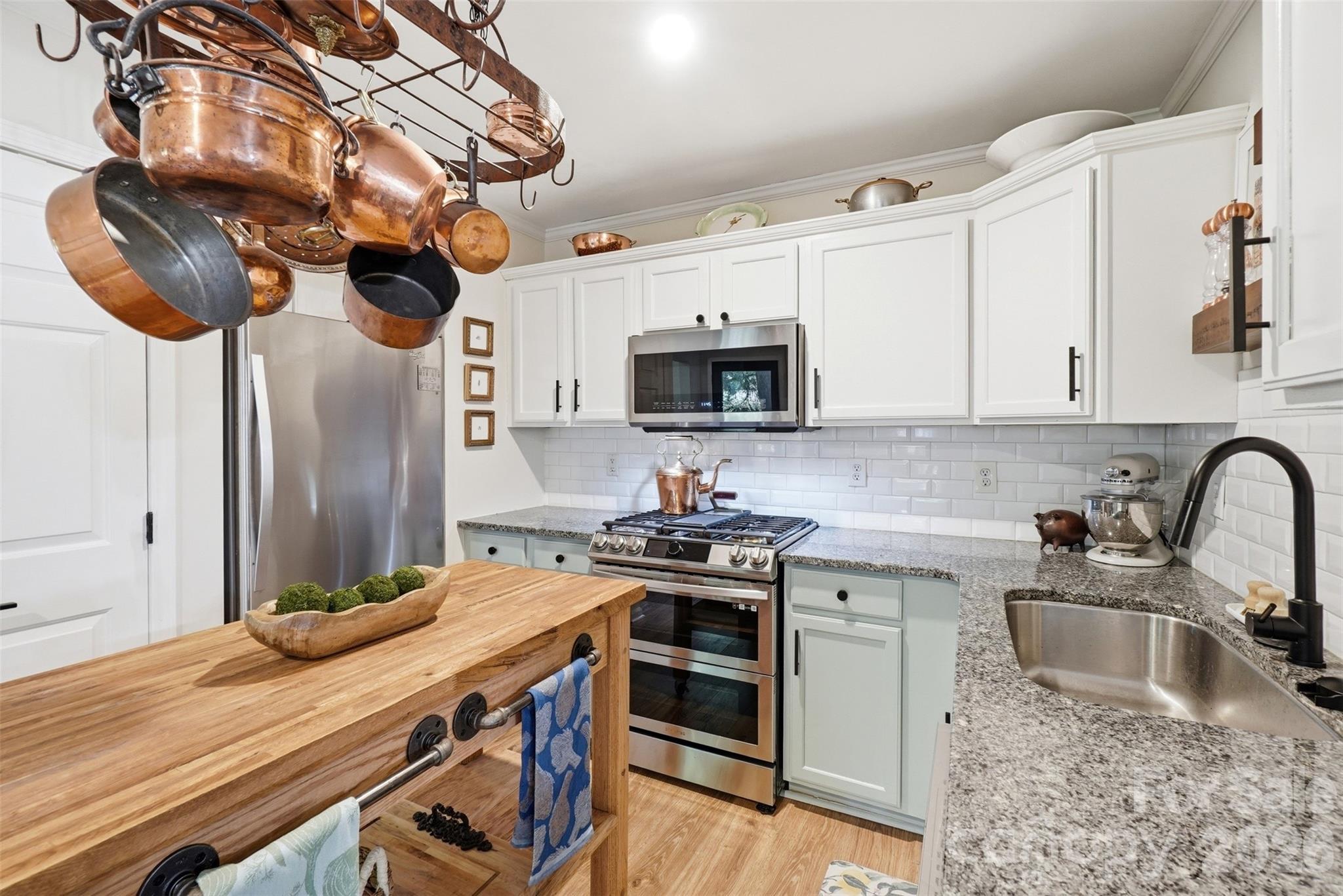 Photo 2 of 4431 Garris Road, Charlotte, NC