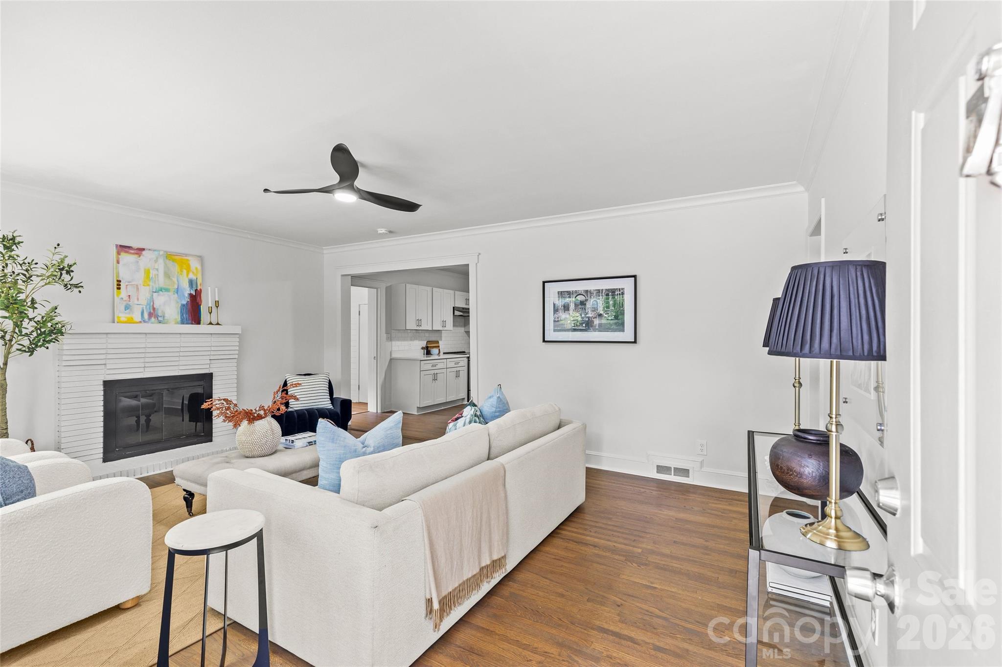 1915 Birchcrest Drive, Charlotte, NC - photo 4 of 26
