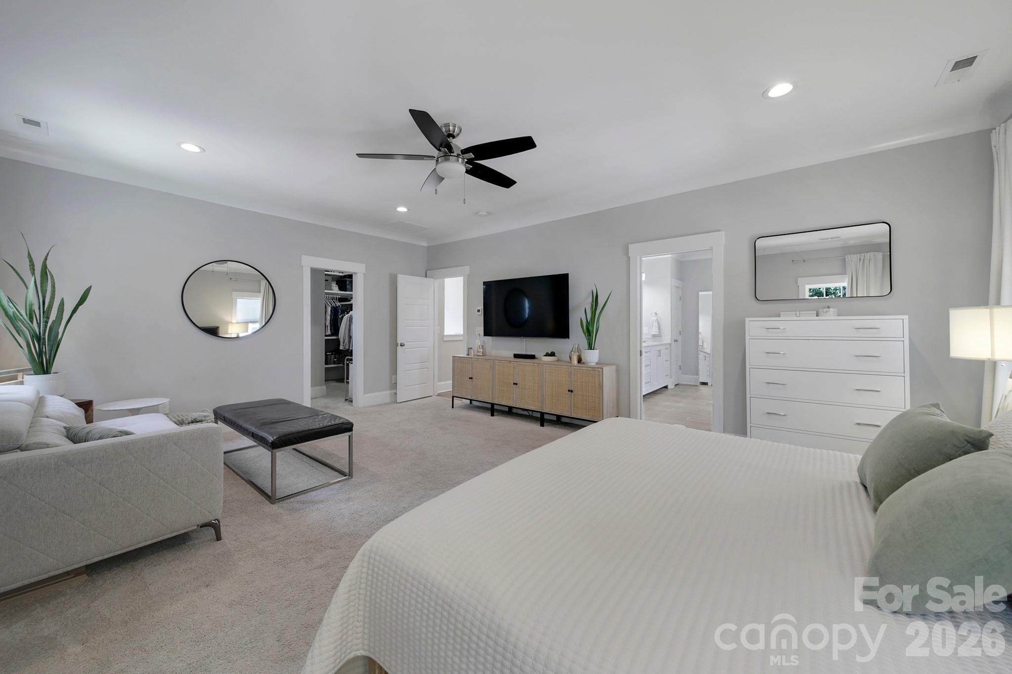 Home for sale at 3015 Commonwealth Avenue, Charlotte, NC — photo 19 of 33