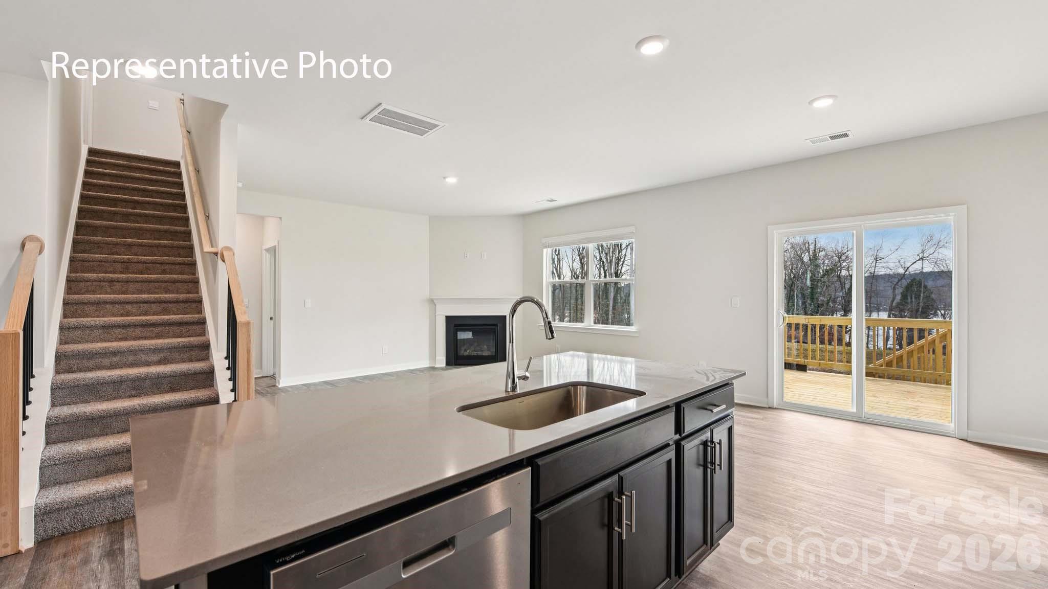 Photo 10 of 5616 Pamplona Way, Charlotte, NC