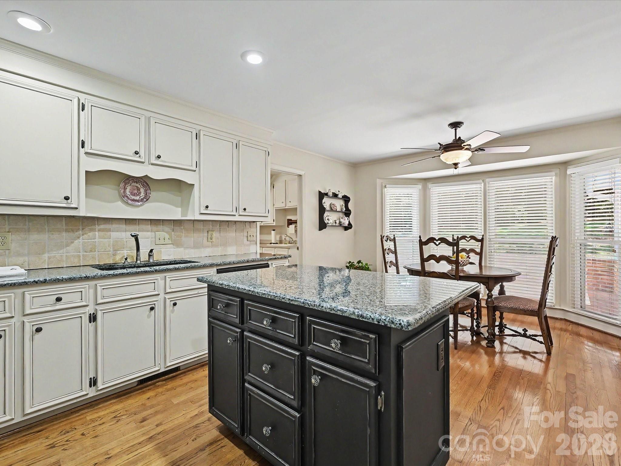 Photo 14 of 7933 Sunnyvale Lane, Charlotte, NC