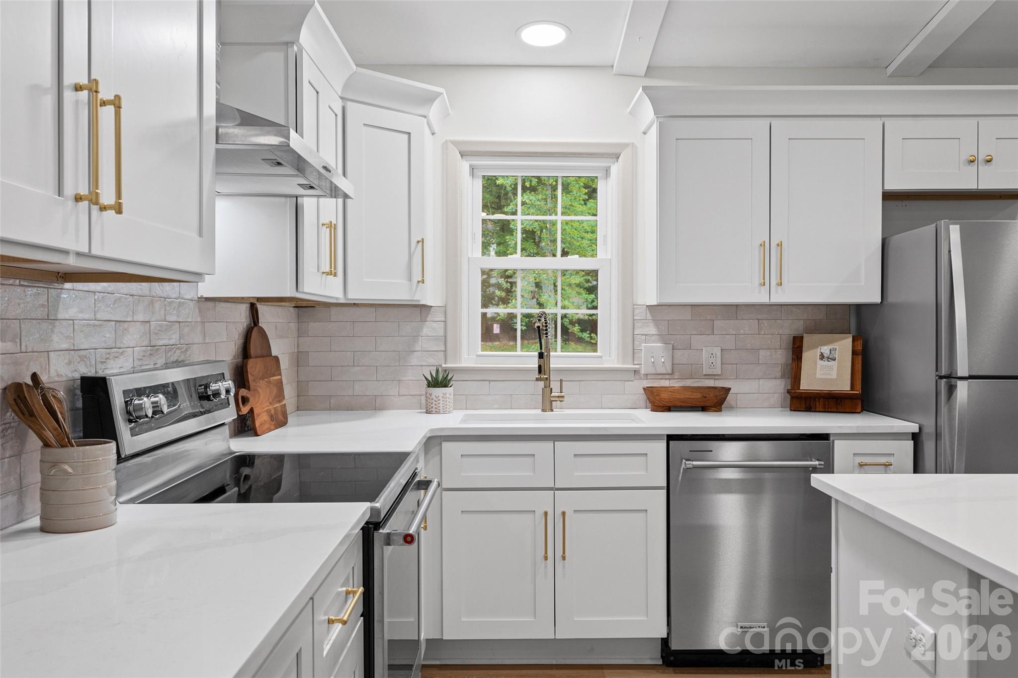 Photo 6 of 734 Charter Place, Charlotte, NC