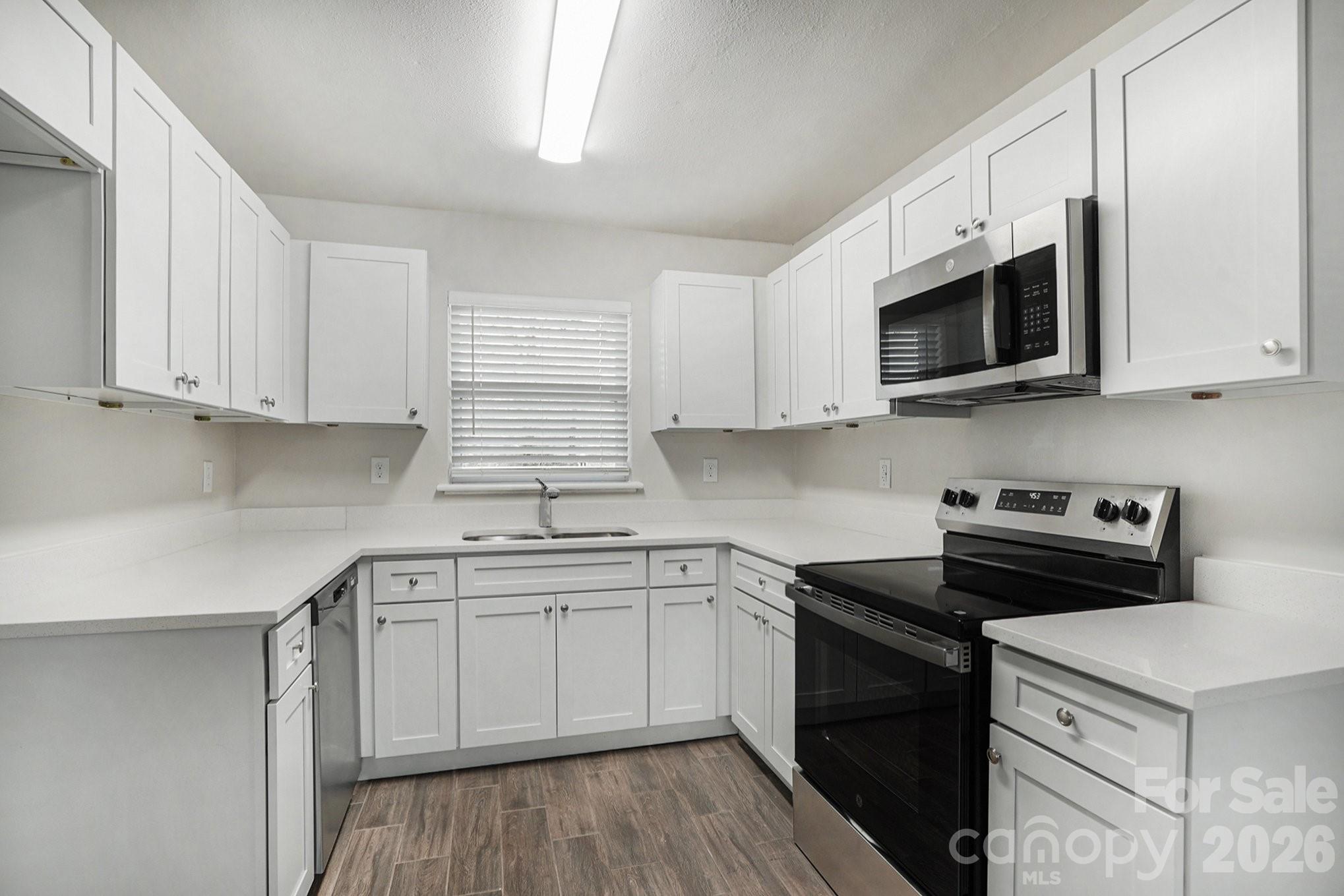 3431 Shamrock Drive, Charlotte, NC - photo 10 of 27