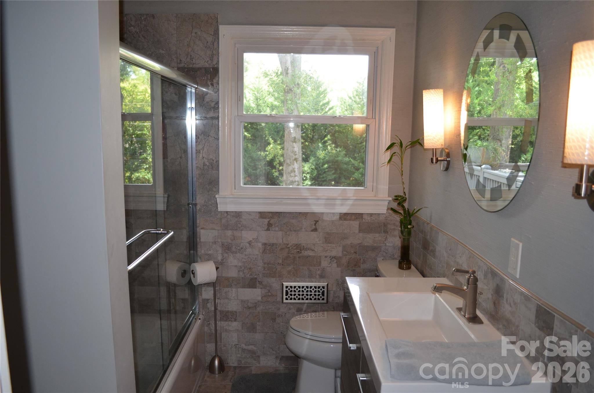 1140 Bevis Drive, Charlotte, NC - photo 9 of 28