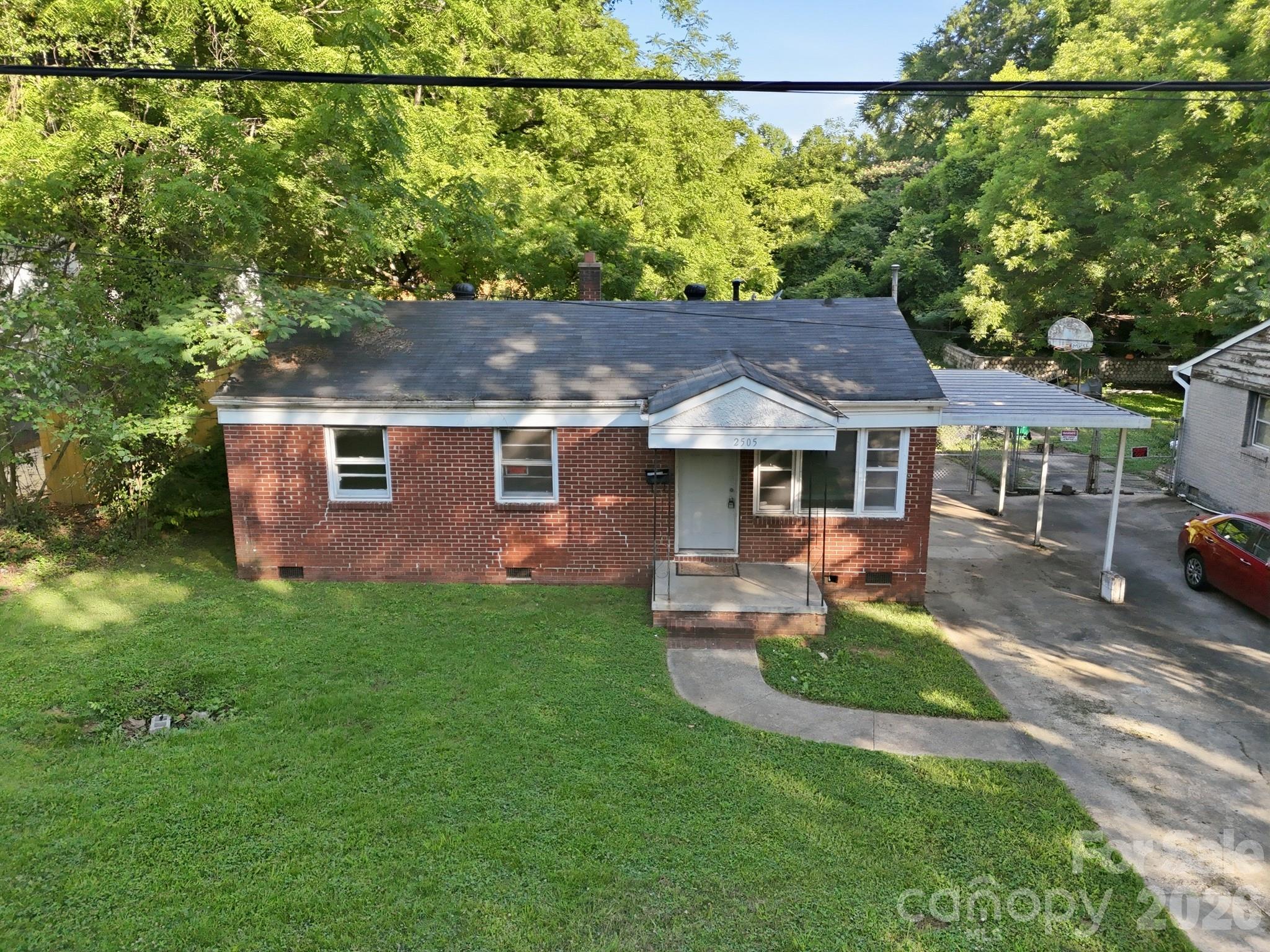 Home for sale at 2505 Druid Hills Way, Charlotte, NC — photo 11 of 36