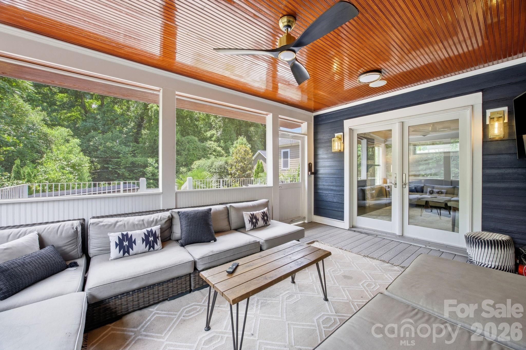 Photo 14 of 3220 Commonwealth Avenue, Charlotte, NC