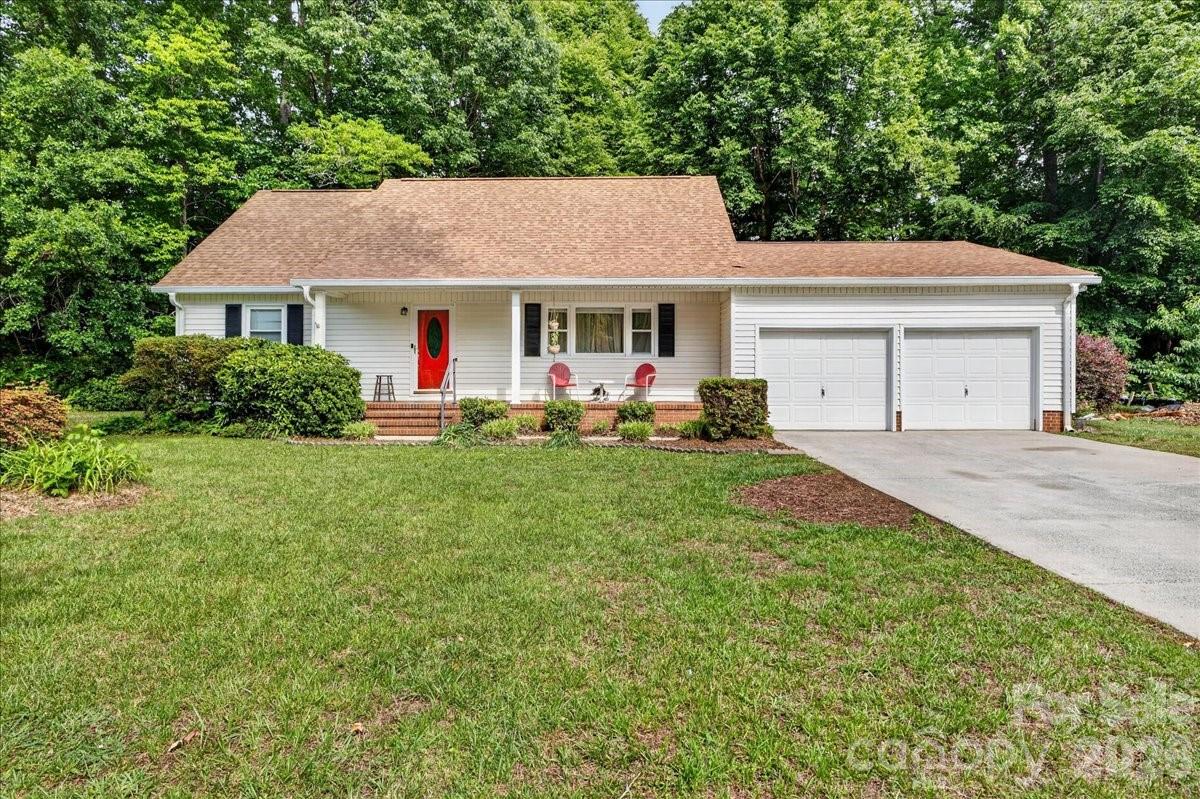 1303 Wildwood Drive, Kannapolis, NC - photo 2 of 24