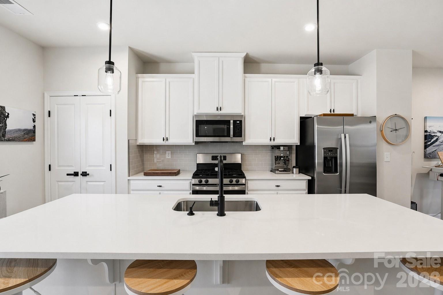 Photo 4 of 1311 Ashbury Street, Charlotte, NC