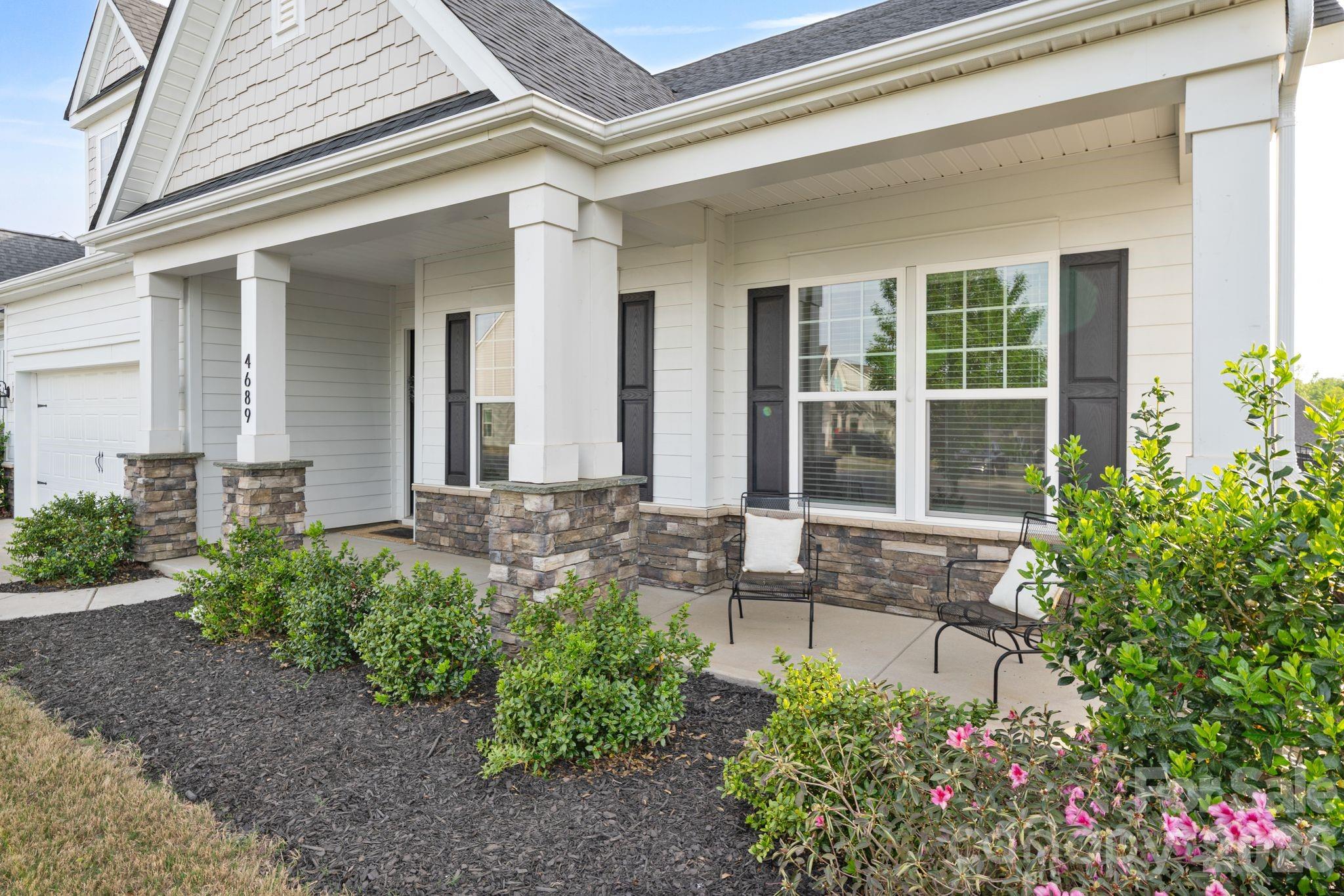 Photo 3 of 4689 Kingswood Drive, Fort Mill, SC