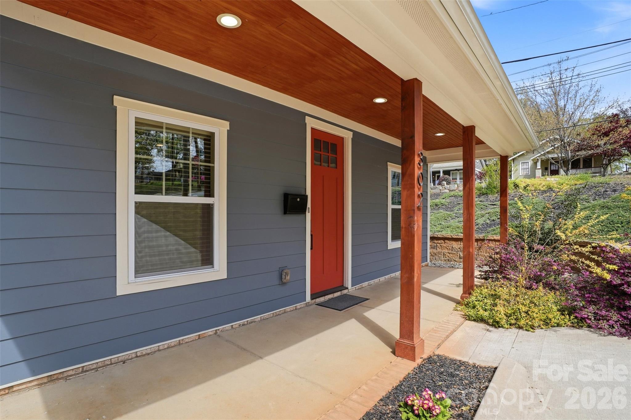 Photo 4 of 302 Lima Avenue, Charlotte, NC