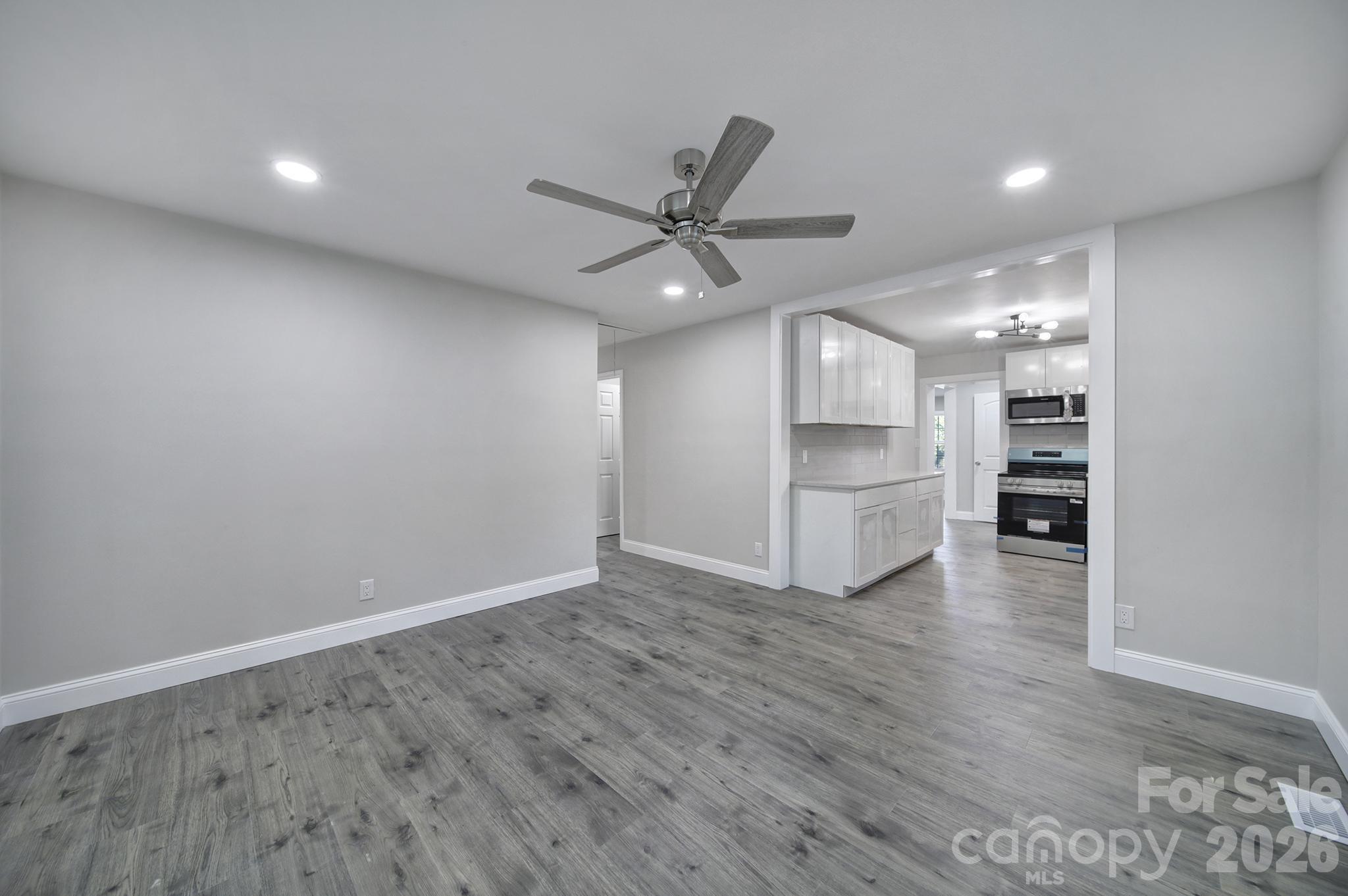 Home for sale at 1801 Dallas Avenue, Charlotte, NC — photo 7 of 34
