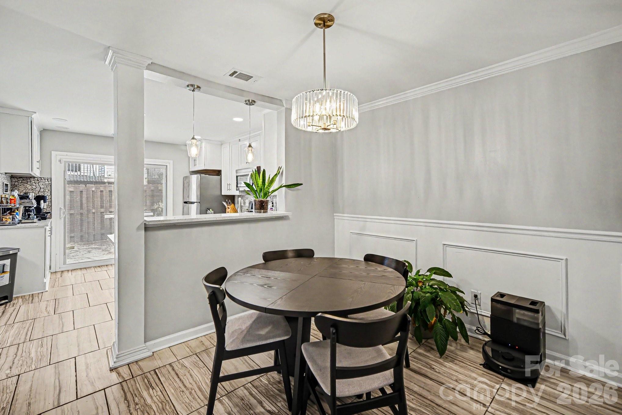 Photo 8 of 5909 Cougar Lane, Charlotte, NC