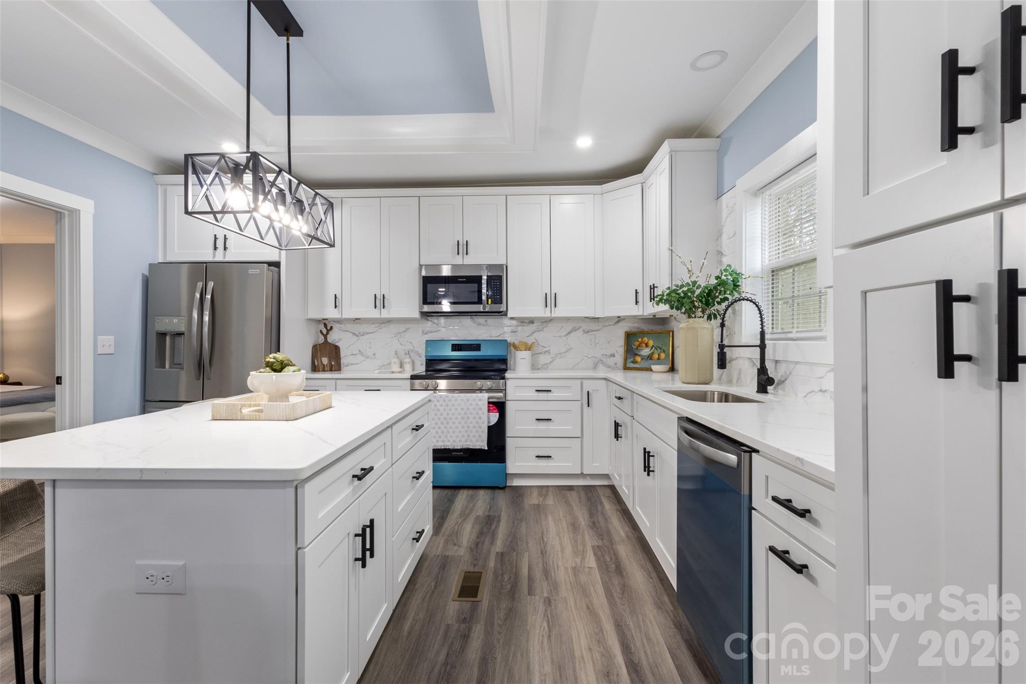 305 E Henry Street, Belmont, NC - photo 9 of 28