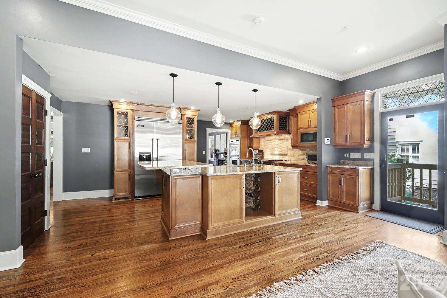 2215 Hassell Place, Charlotte, NC - photo 10 of 26
