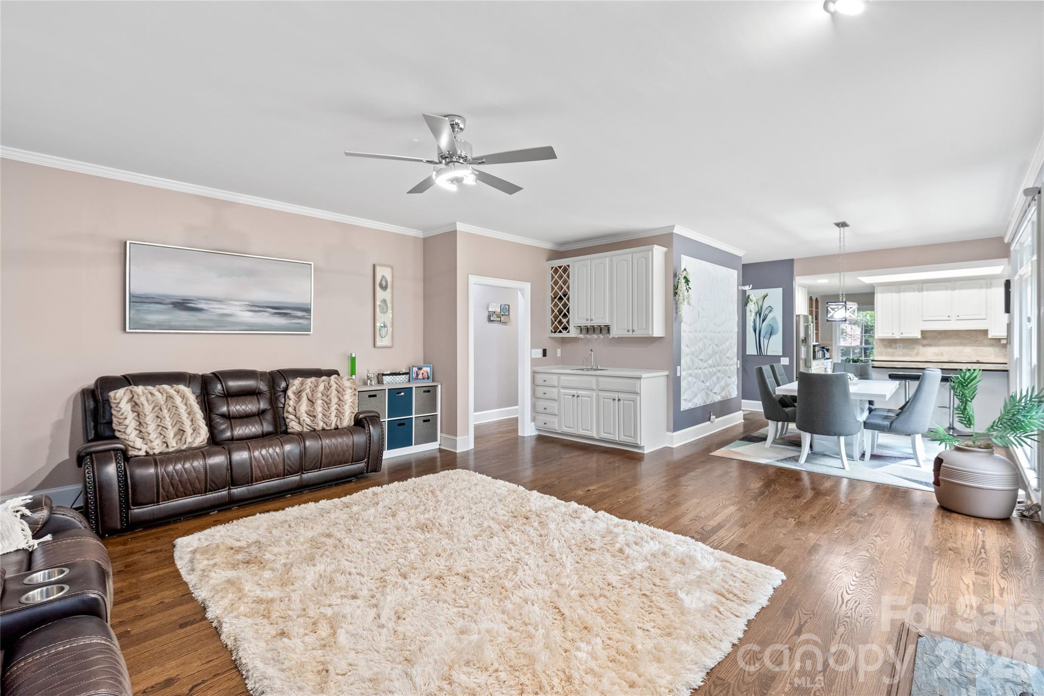 8600 Brownes Pond Lane, Charlotte, NC - photo 11 of 45