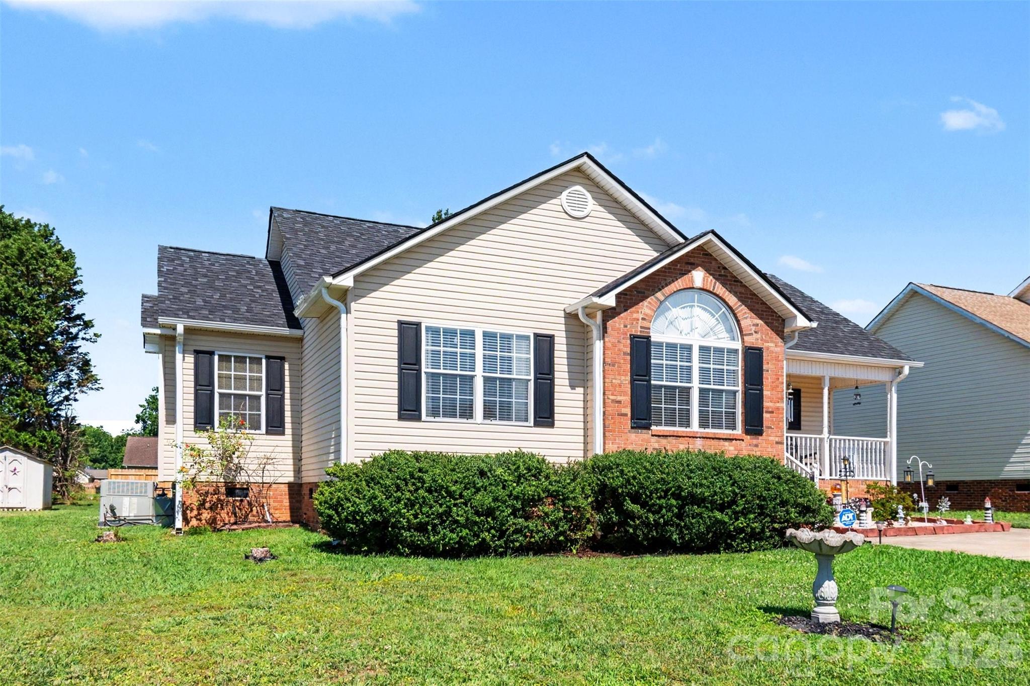 Photo 2 of 4008 Woodleigh Drive, Rock Hill, SC