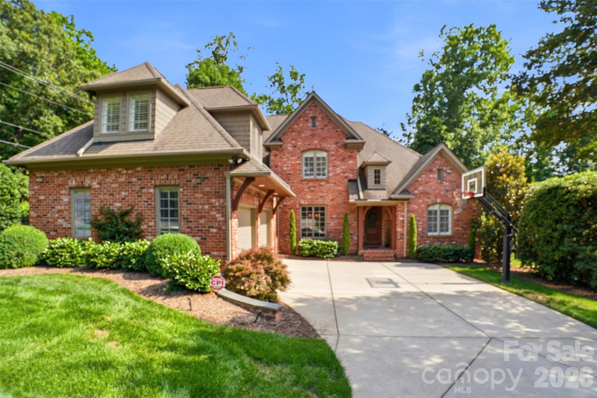 Home for sale at 1405 Elmsford Lane, Matthews, NC — photo 1 of 34