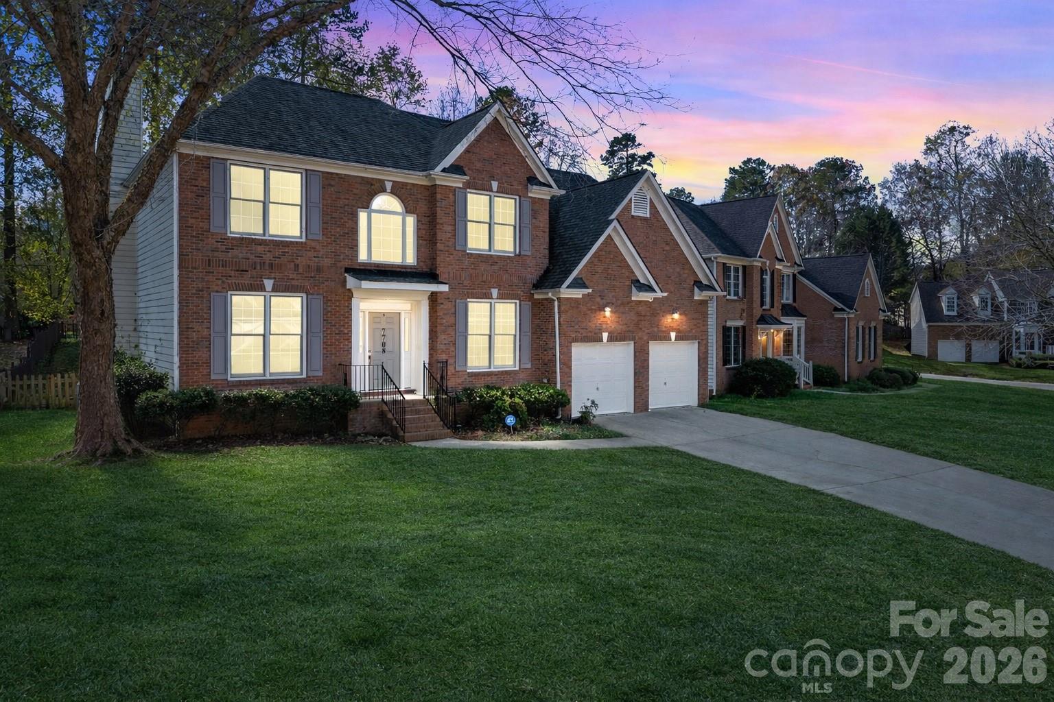 Photo 7 of 7708 Harrington Woods Road, Charlotte, NC