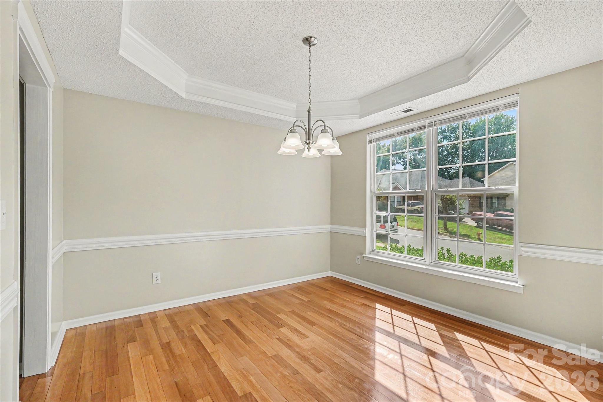 Photo 4 of 10422 Baskerville Avenue, Charlotte, NC