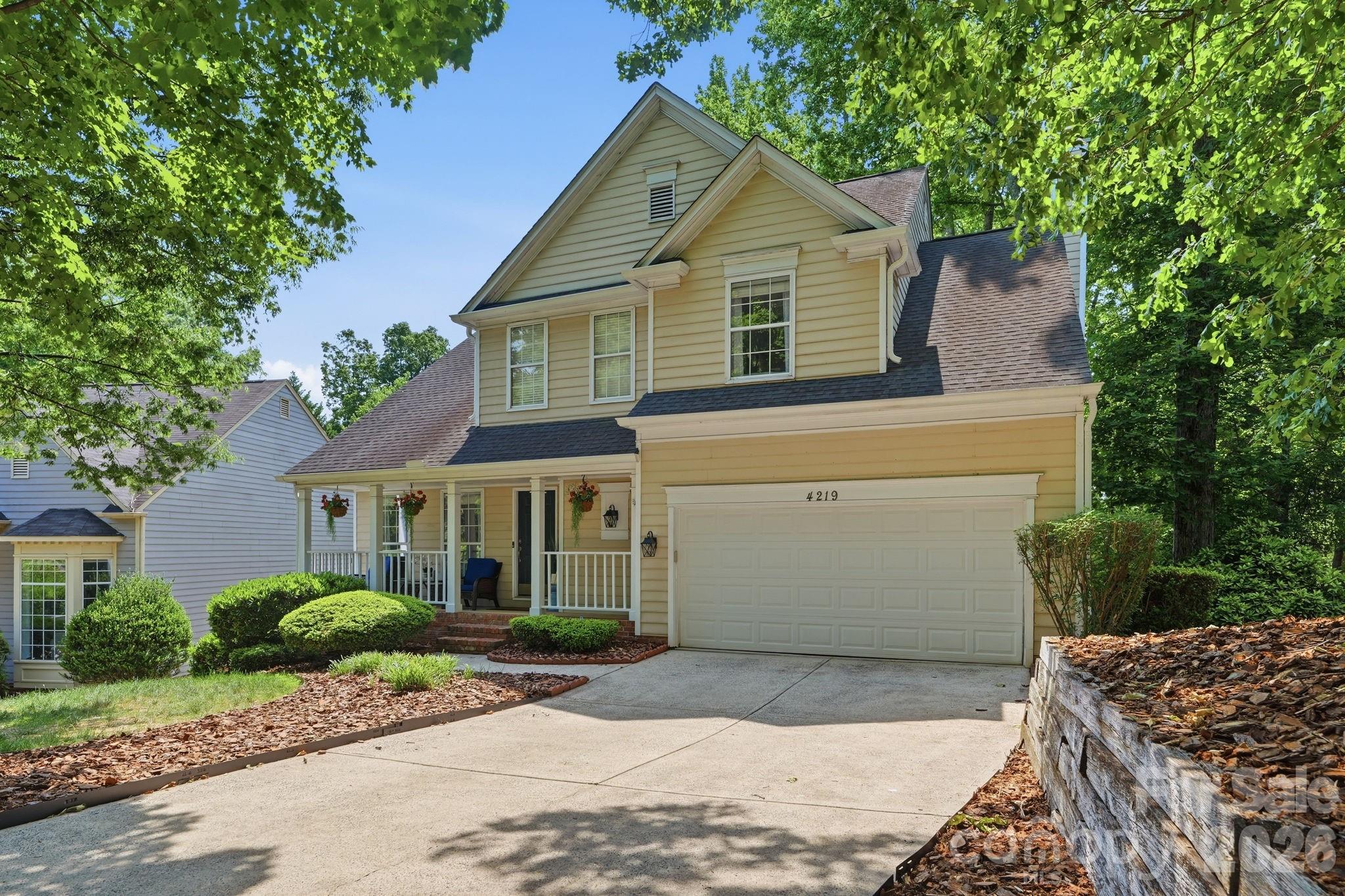 4219 Beauvista Drive, Charlotte, NC - photo 2 of 42