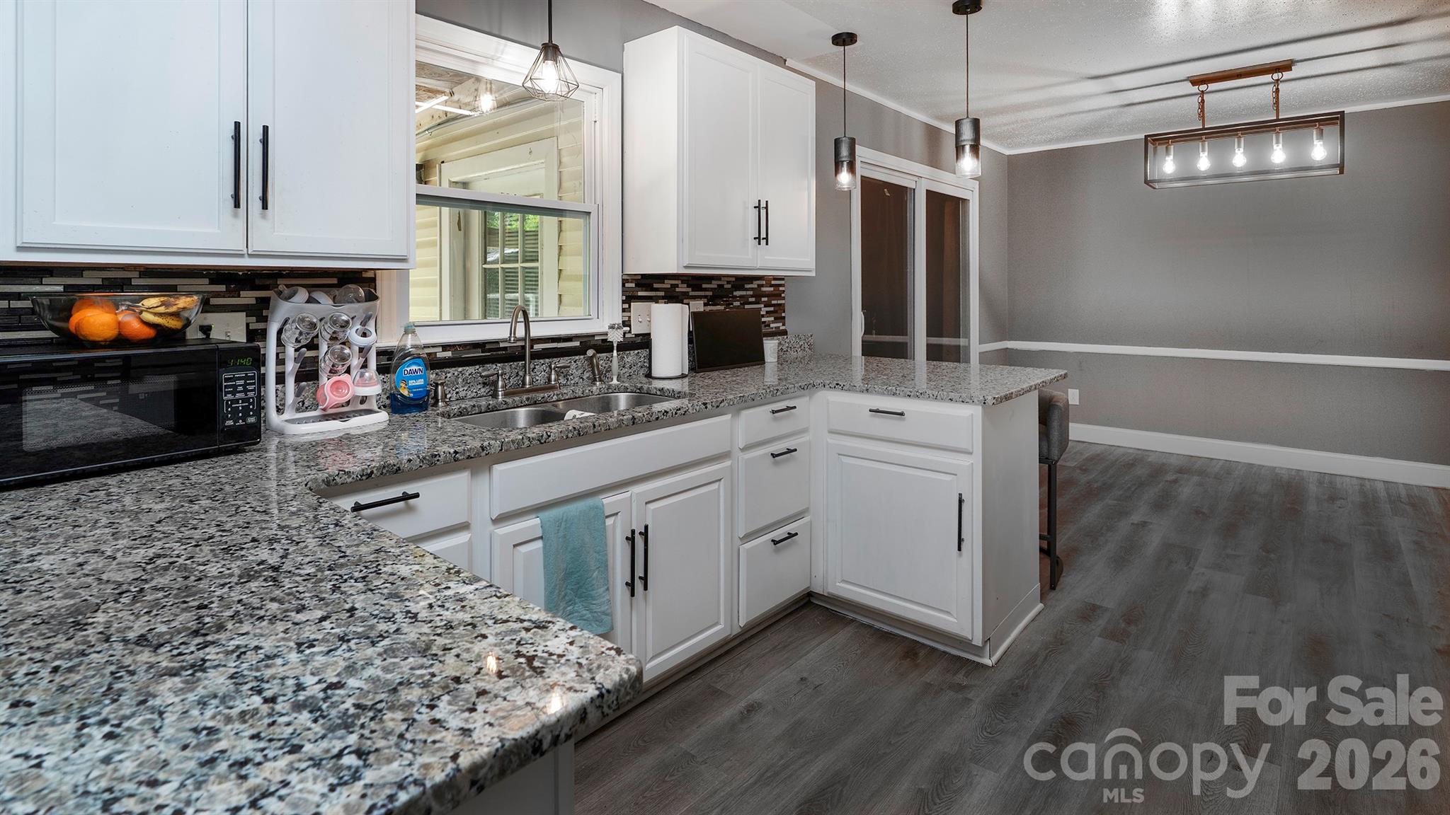 Photo 10 of 4900 Carriage Drive Circle, Charlotte, NC