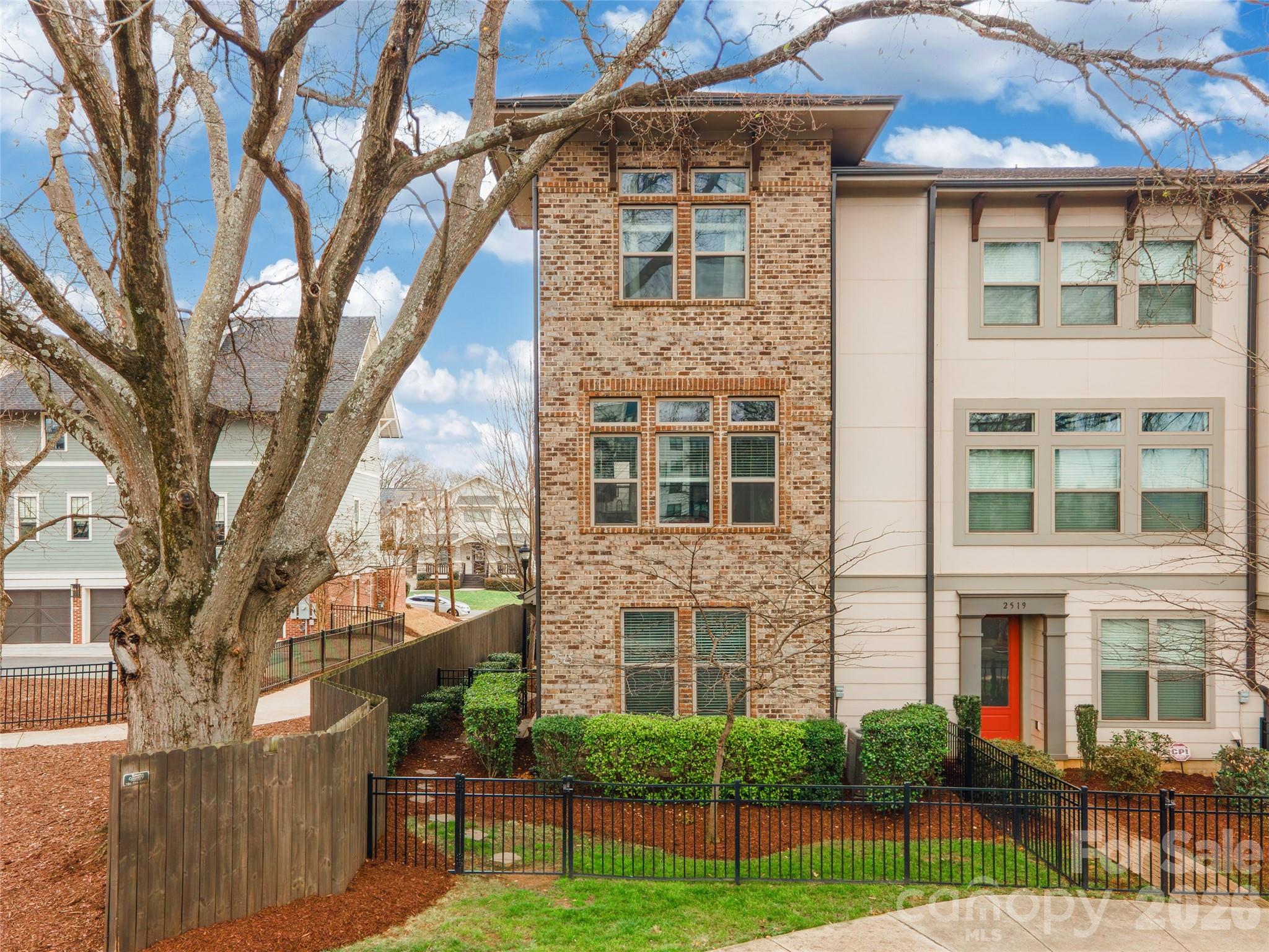 Home for sale at 2515 Euclid Avenue, Charlotte, NC — photo 1 of 32
