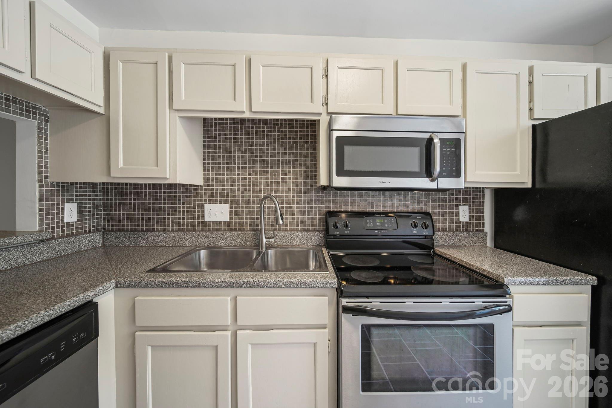Photo 10 of 8217 Pineville Matthews RoadC, Charlotte, NC