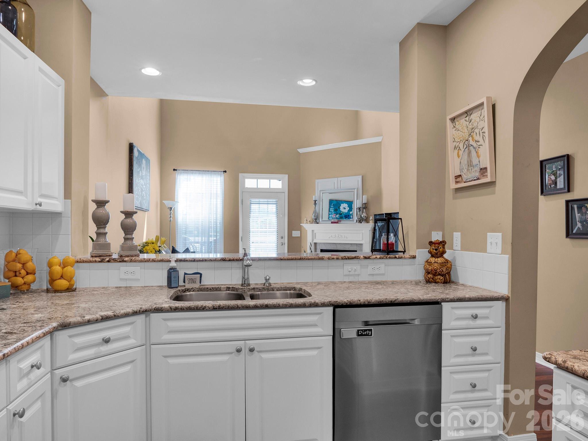 8444 Brookings Drive, Charlotte, NC - photo 9 of 43