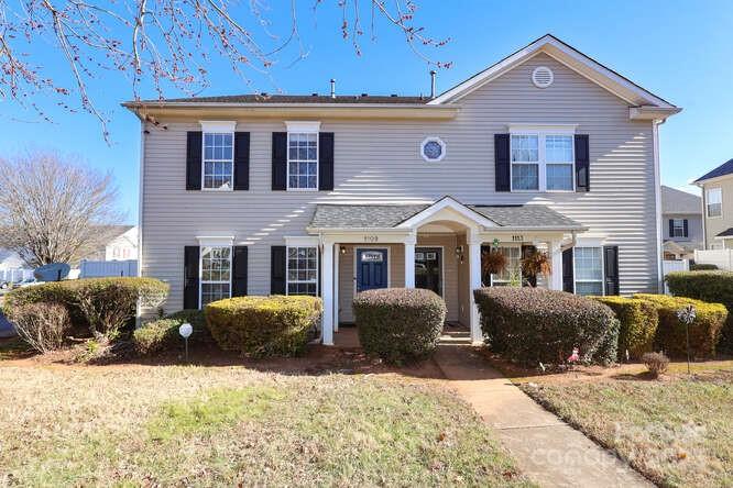 Home for sale at 1109 Triece Lane, Charlotte, NC — photo 1 of 32