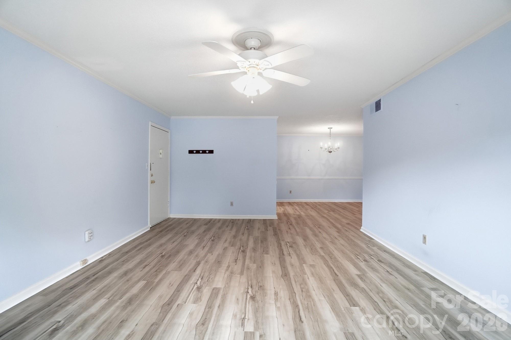 Photo 7 of 4754 Hedgemore DriveN, Charlotte, NC