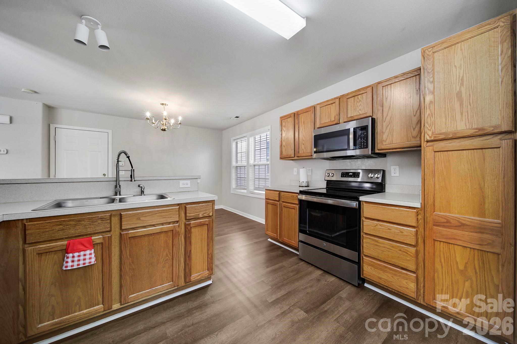 Photo 9 of 2604 Cochrane Drive, Charlotte, NC