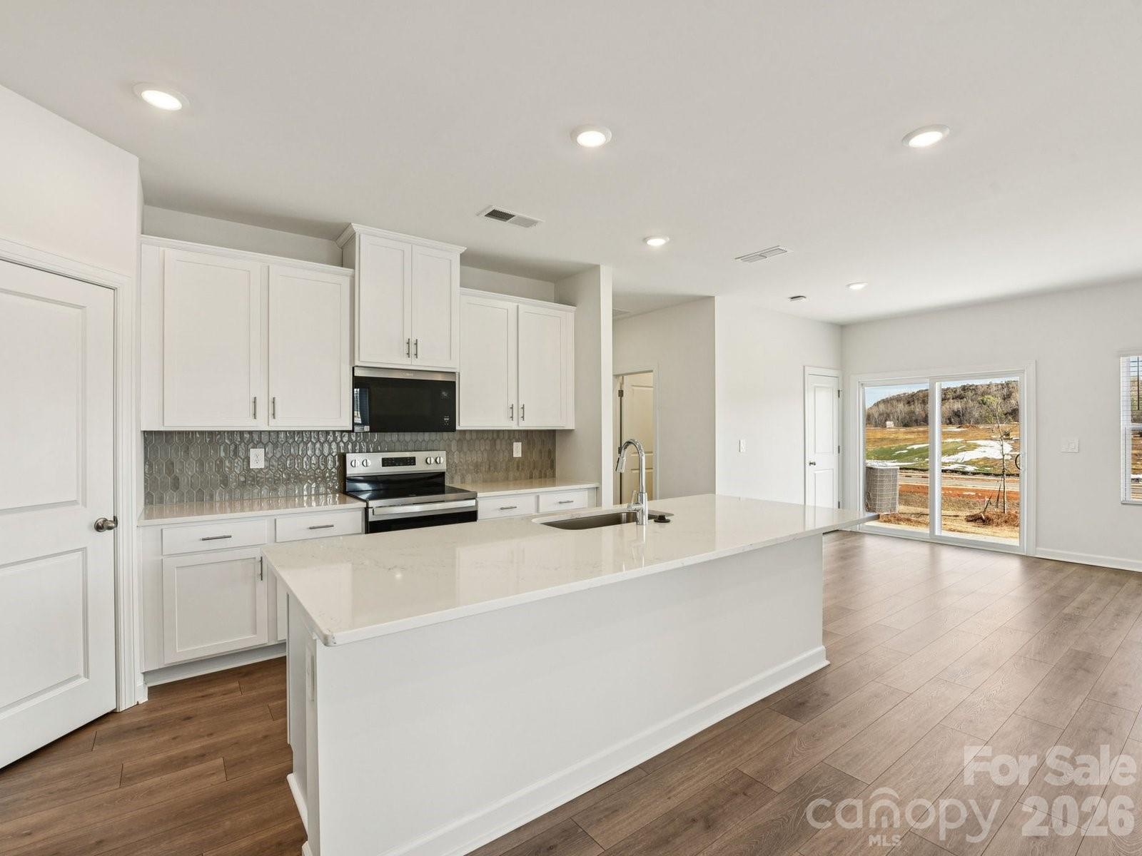 Photo 6 of 9005 Foggy Brook Loop0129, Charlotte, NC