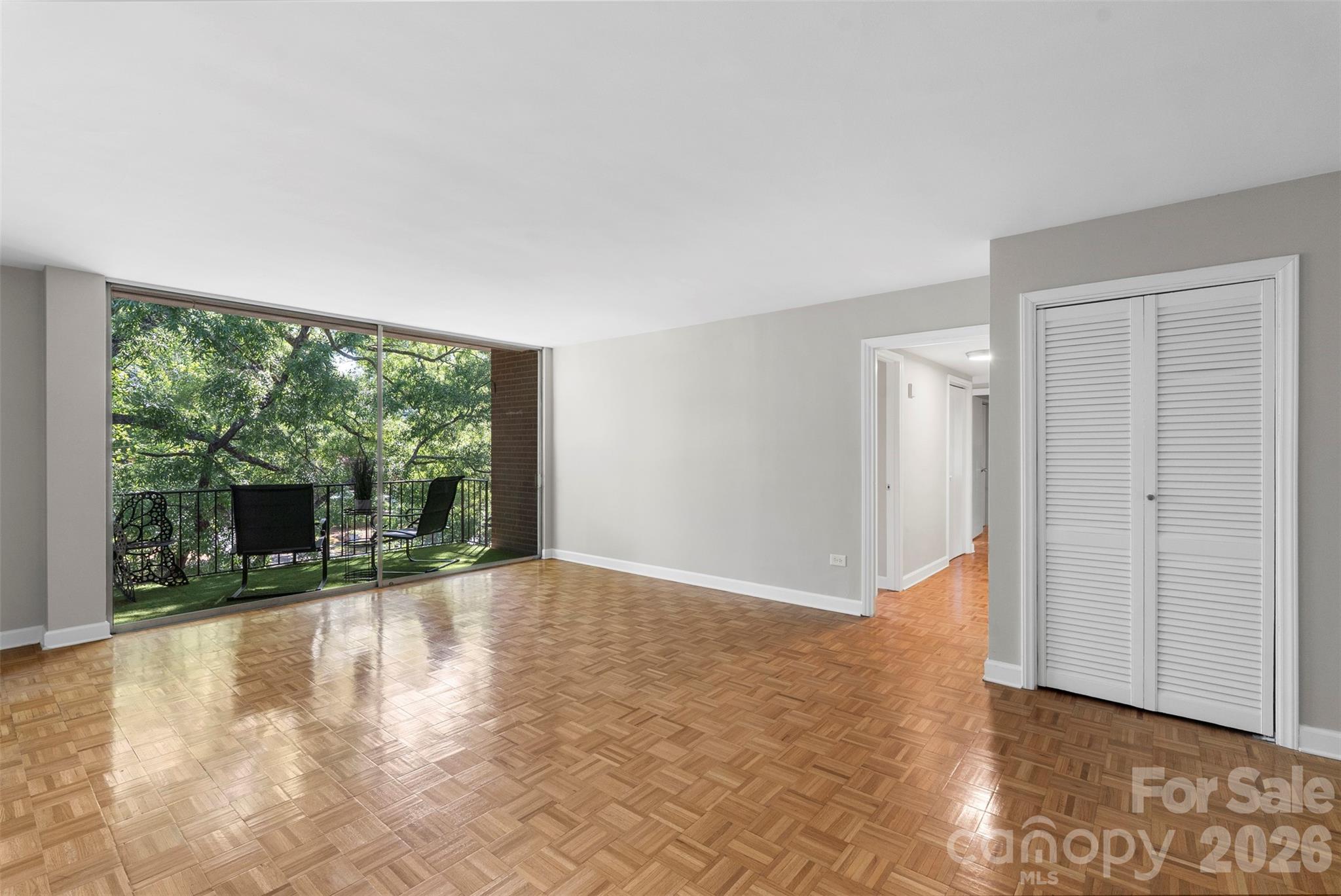 Photo 9 of 1300 Queens Road402, Charlotte, NC