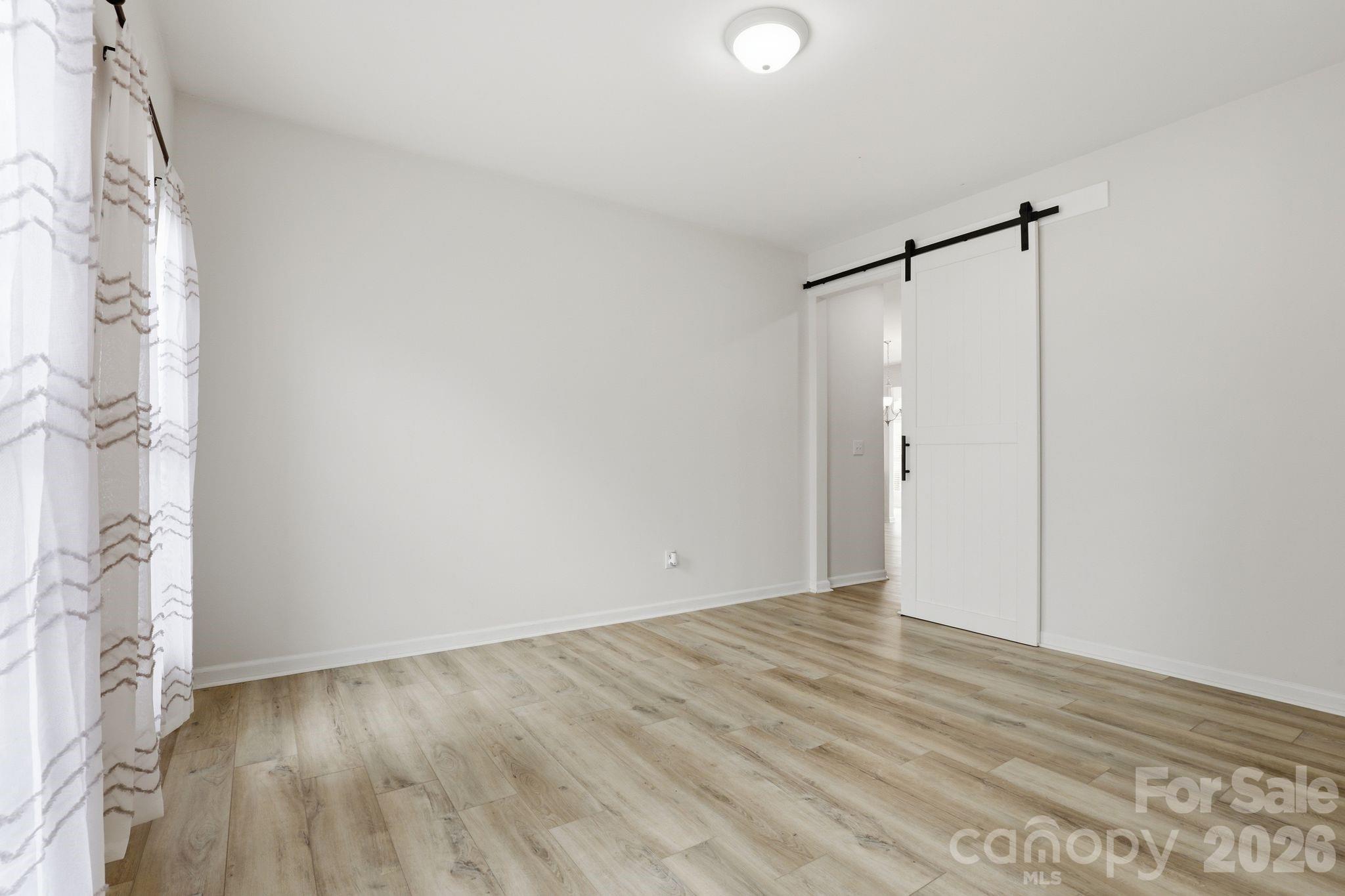 Photo 6 of 3909 Meadow Green Drive, Charlotte, NC