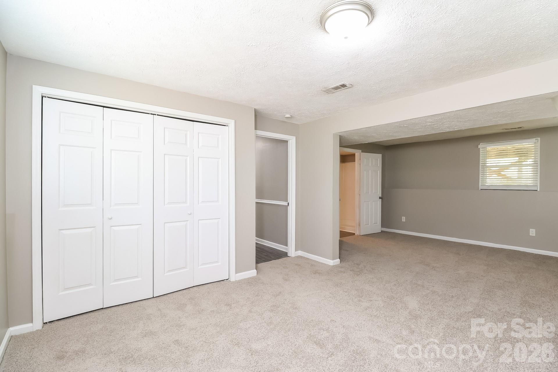 Photo 17 of 9111 Touchstone Lane, Charlotte, NC