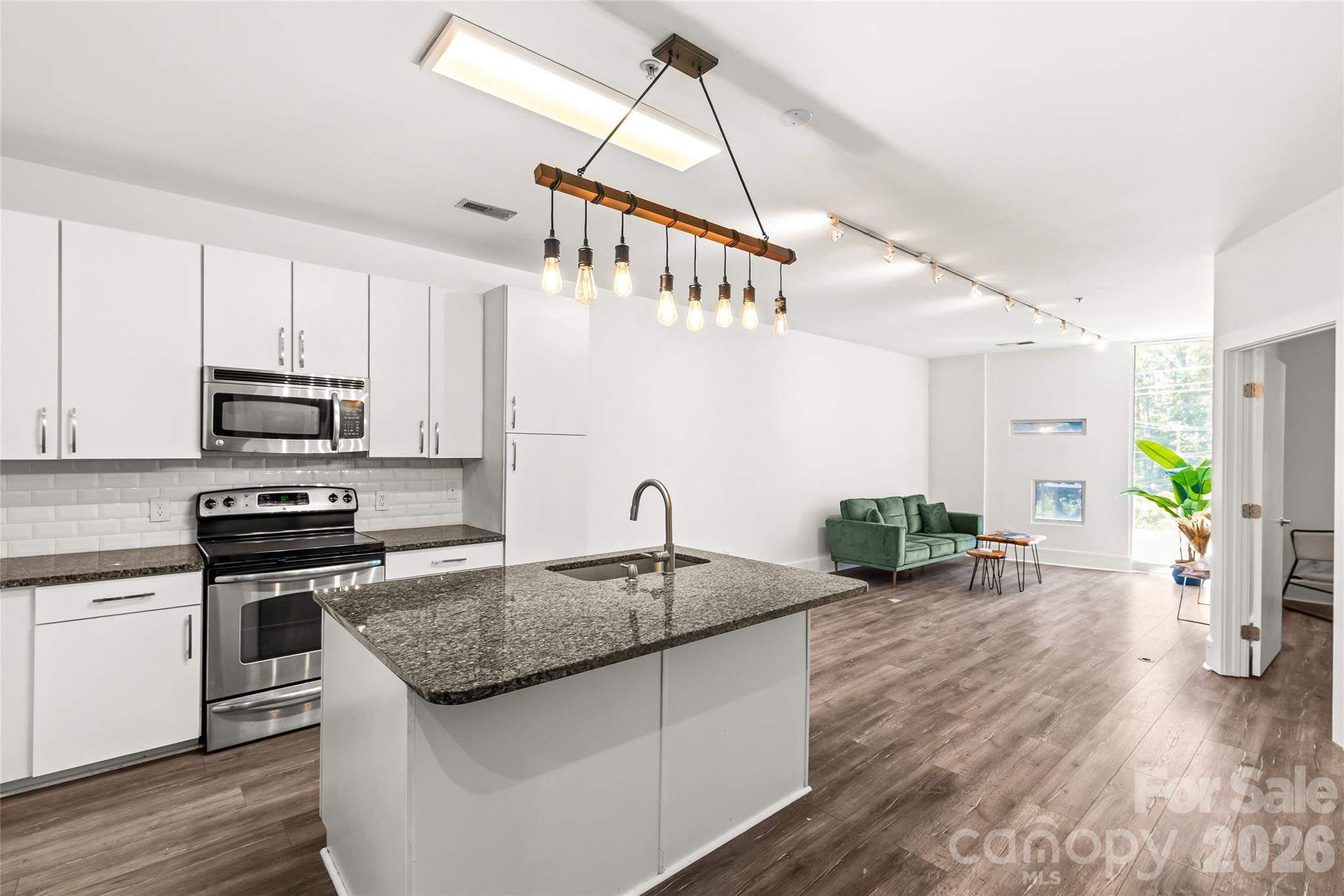 Photo 10 of 1600 Fulton Avenue305, Charlotte, NC