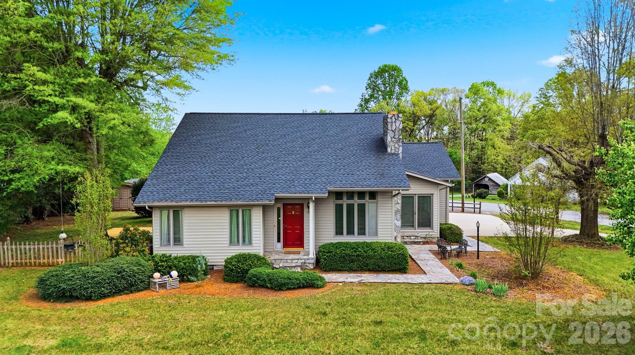 Photo 2 of 192 Reese Loop, Taylorsville, NC