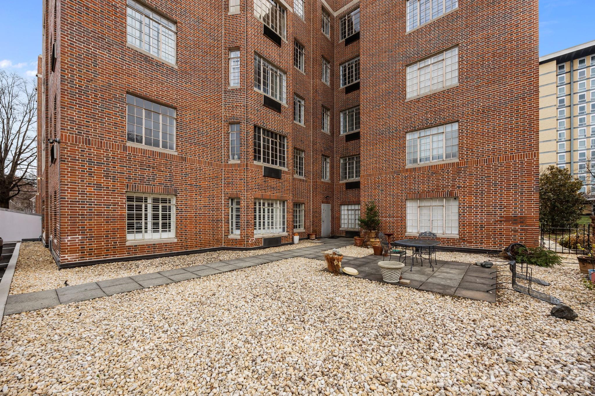 Photo 43 of 301 W 10th Street308, Charlotte, NC