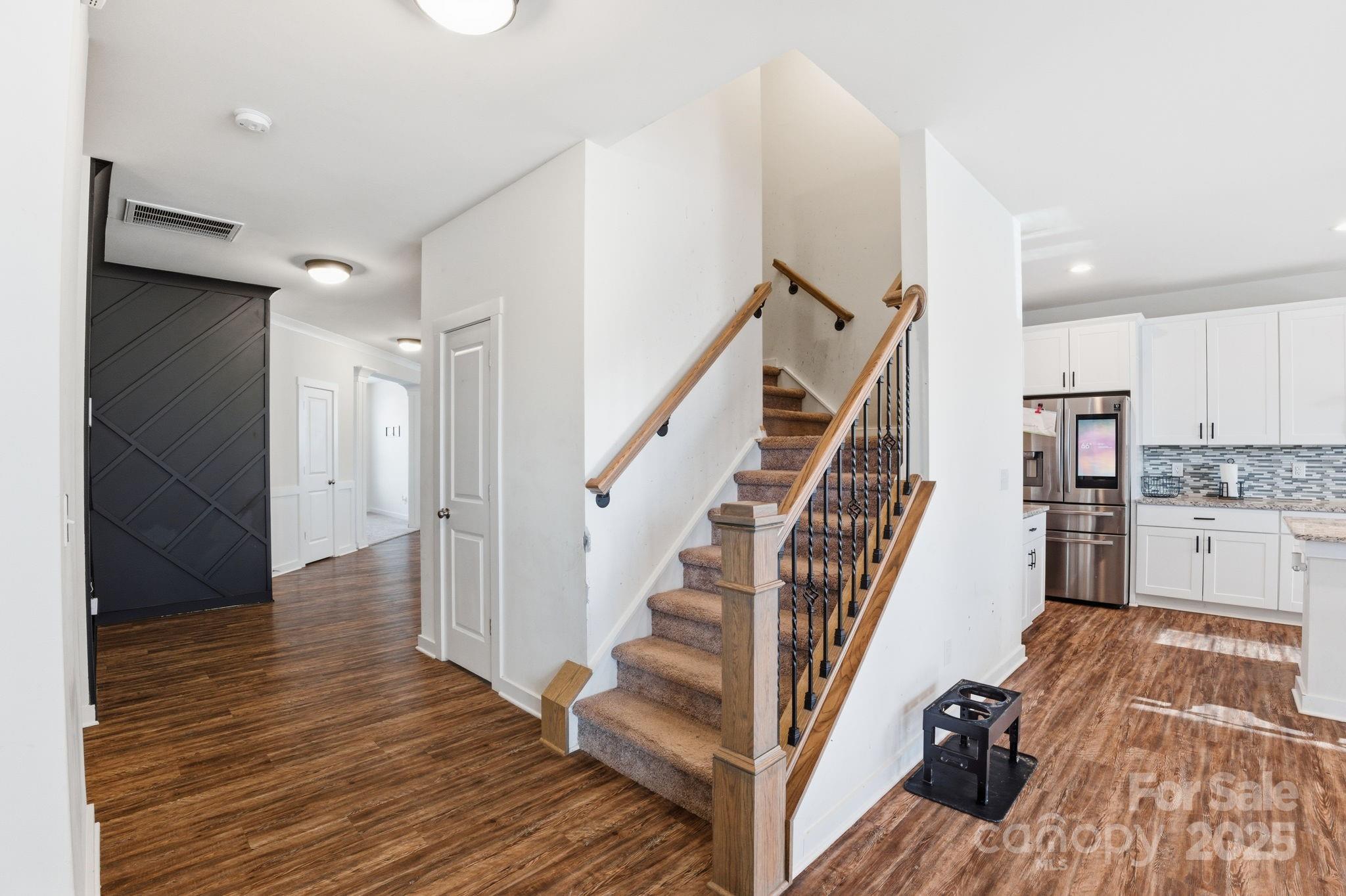 Photo 9 of 8220 Hudson Forest Drive, Charlotte, NC