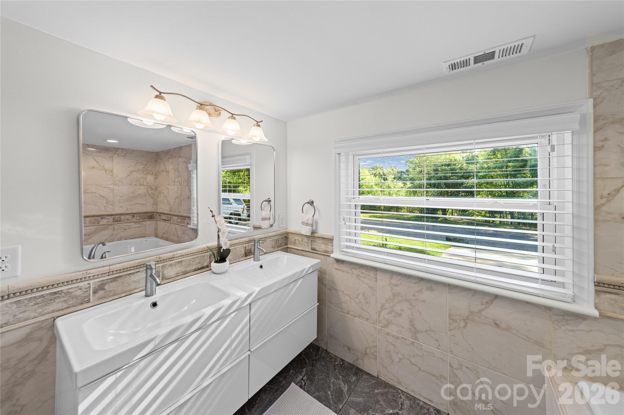 Photo 17 of 4220 Firwood Lane, Charlotte, NC
