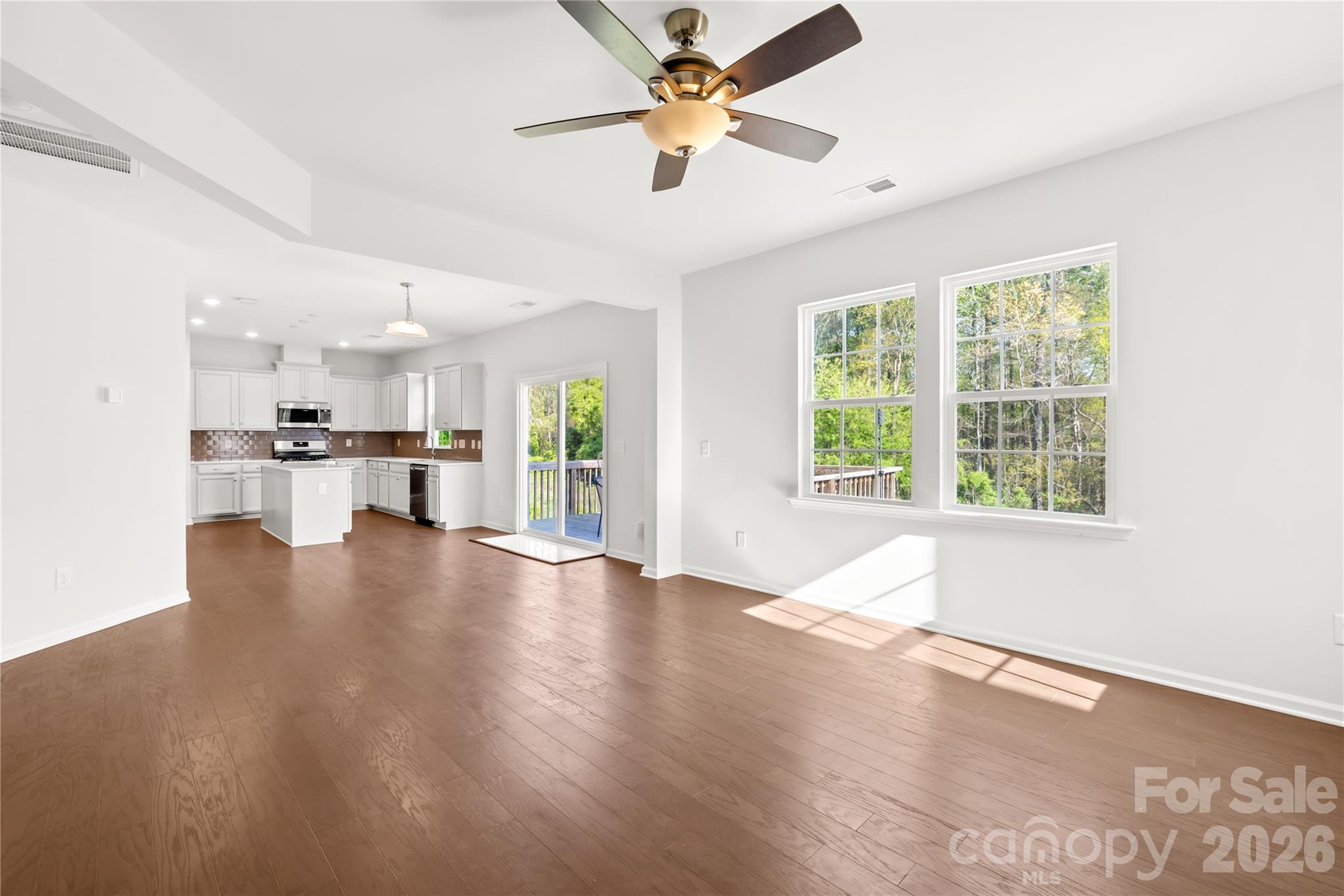 Photo 10 of 1072 Willow Bend Drive, Fort Mill, SC