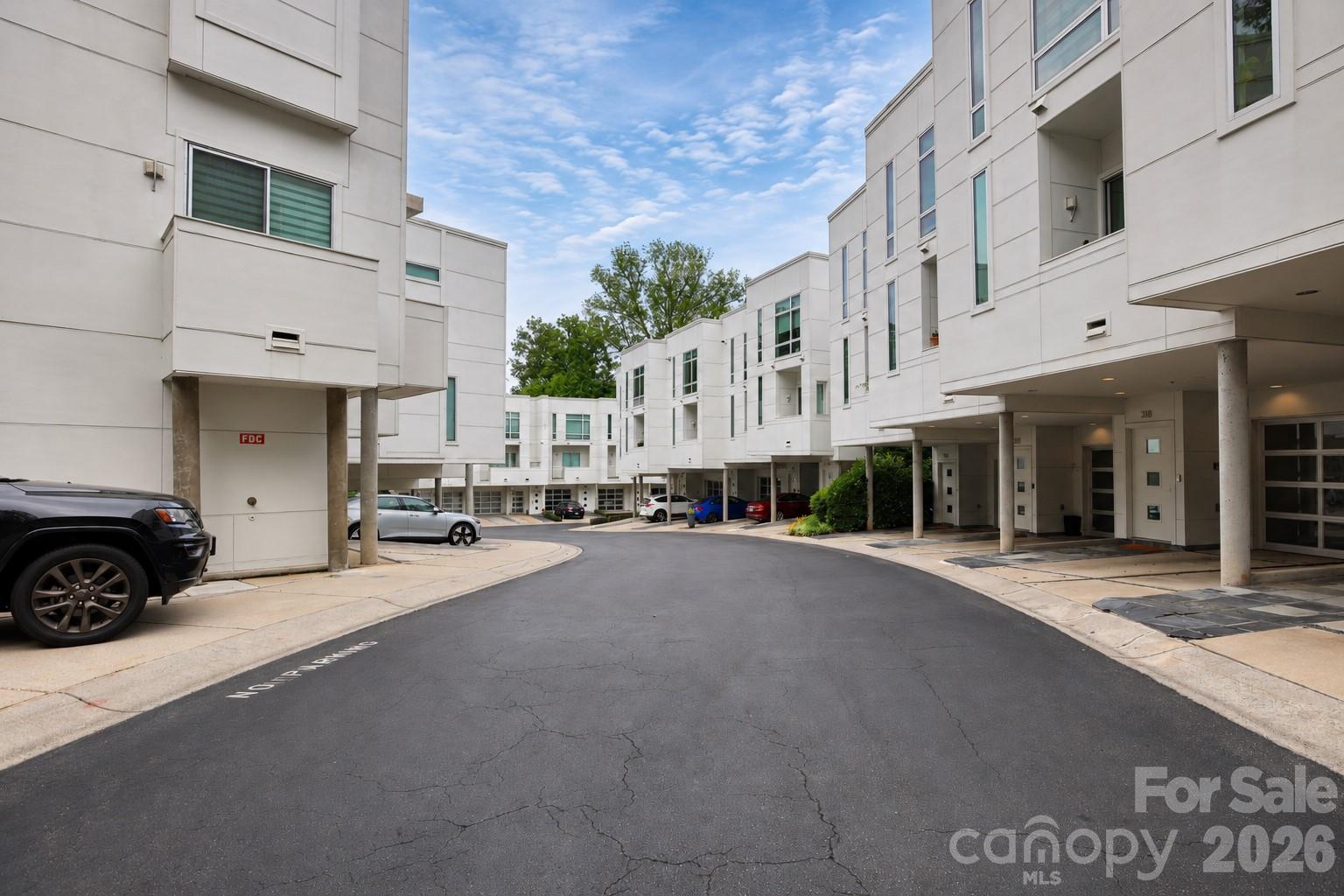 Photo 4 of 350 Viburnum Way Court, Charlotte, NC