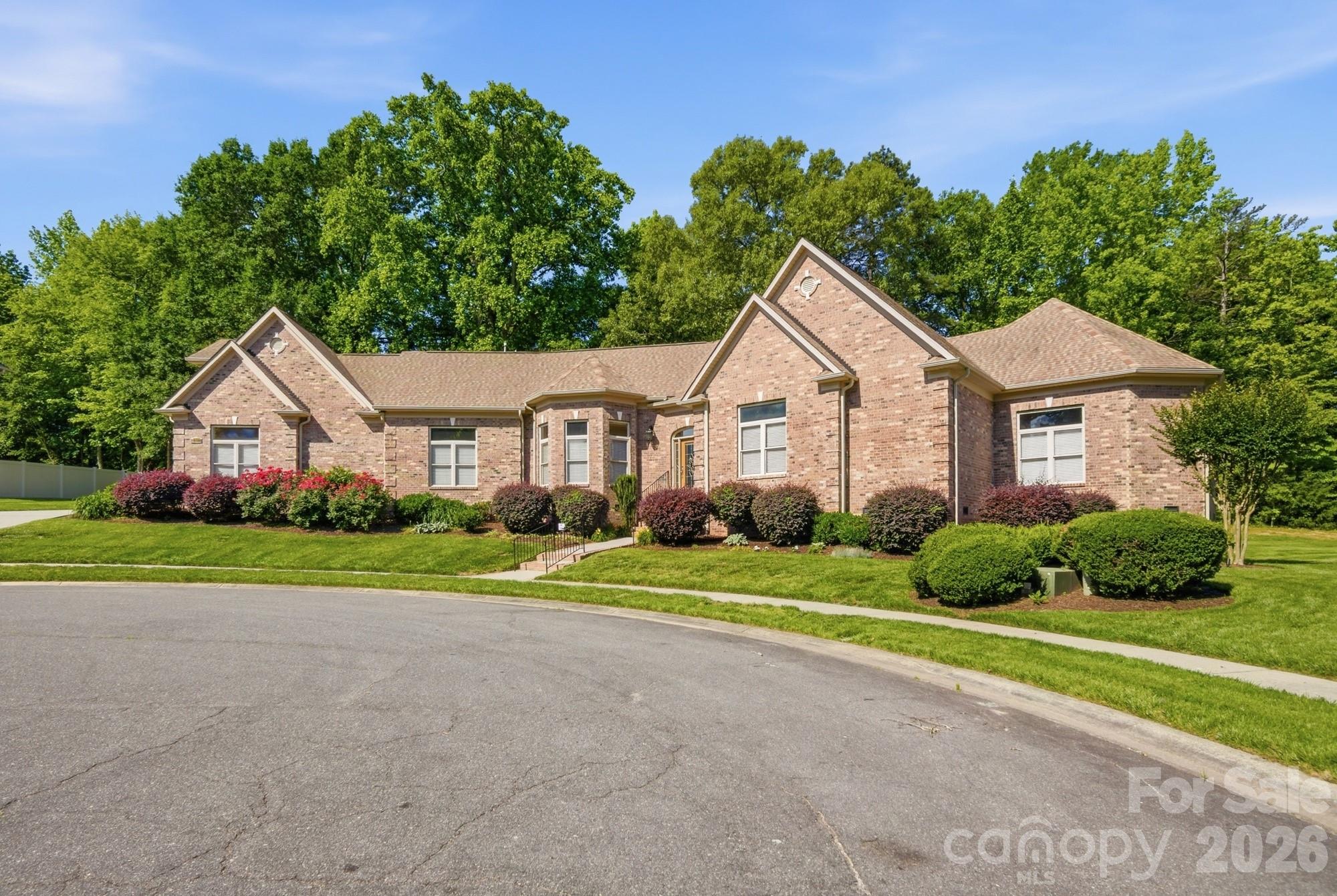11855 Churchfield Lane, Charlotte, NC