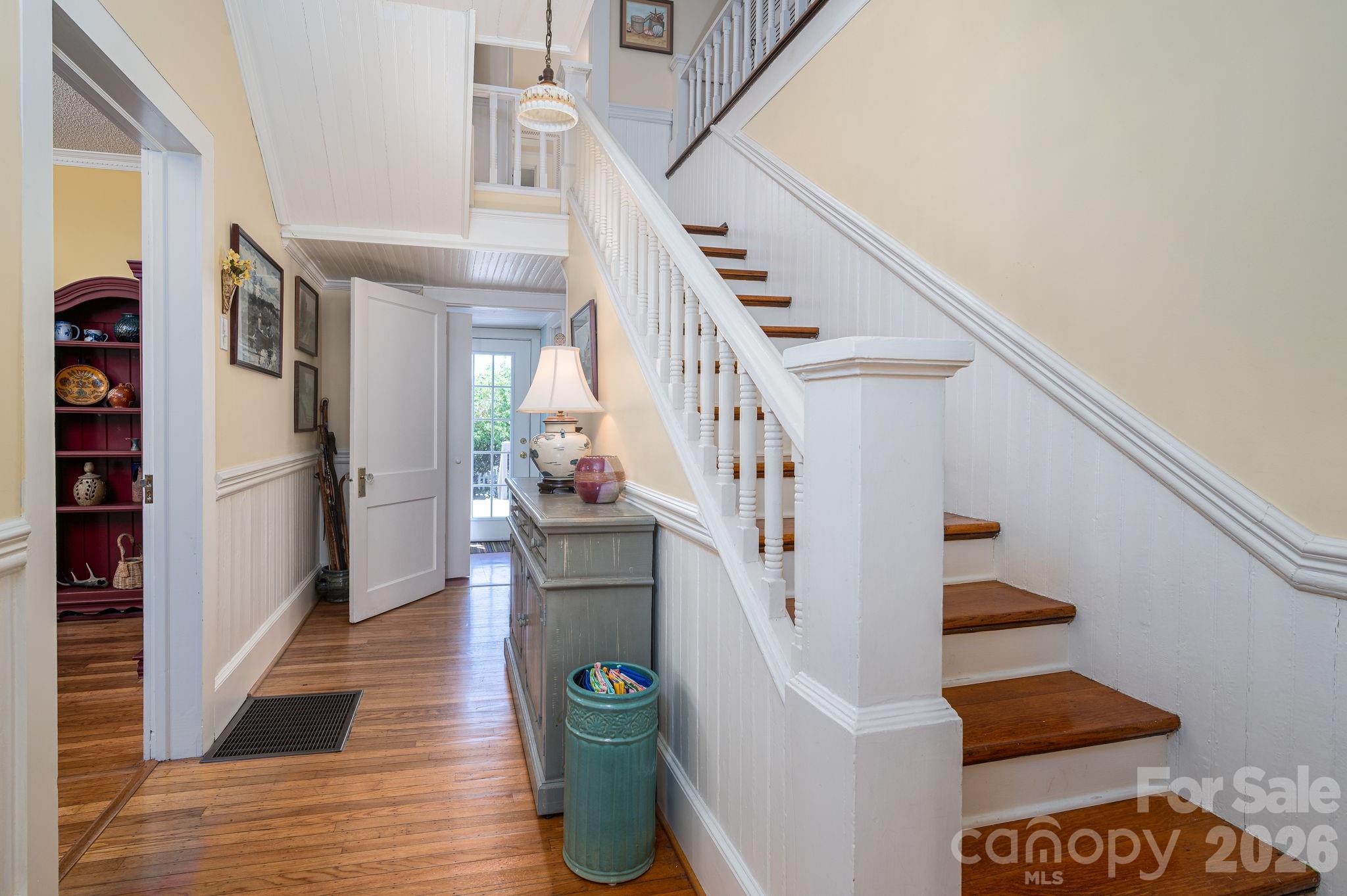 314 S Cedar Street, Lincolnton, NC - photo 9 of 44
