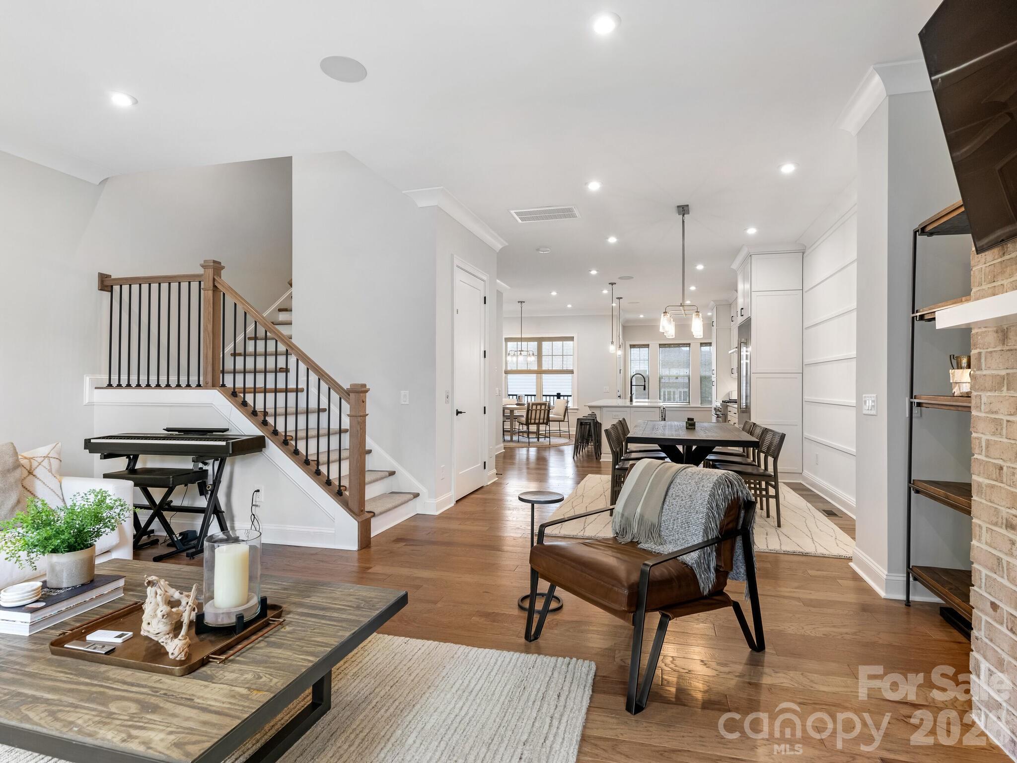 2555 Deacon Avenue, Charlotte, NC - photo 16 of 36