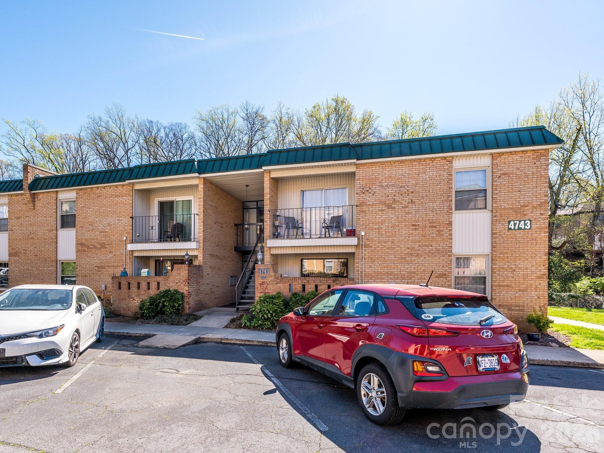 Photo 22 of 4743 Hedgemore DriveL, Charlotte, NC