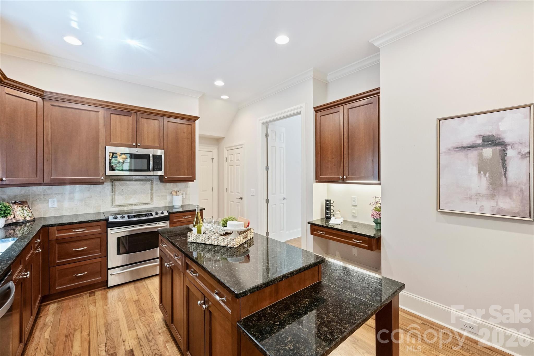 Photo 17 of 1115 S Kings Drive, Charlotte, NC